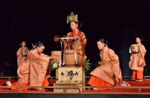 The Best Guide to Kusatsu Onsen and Yumomi Performance 2025